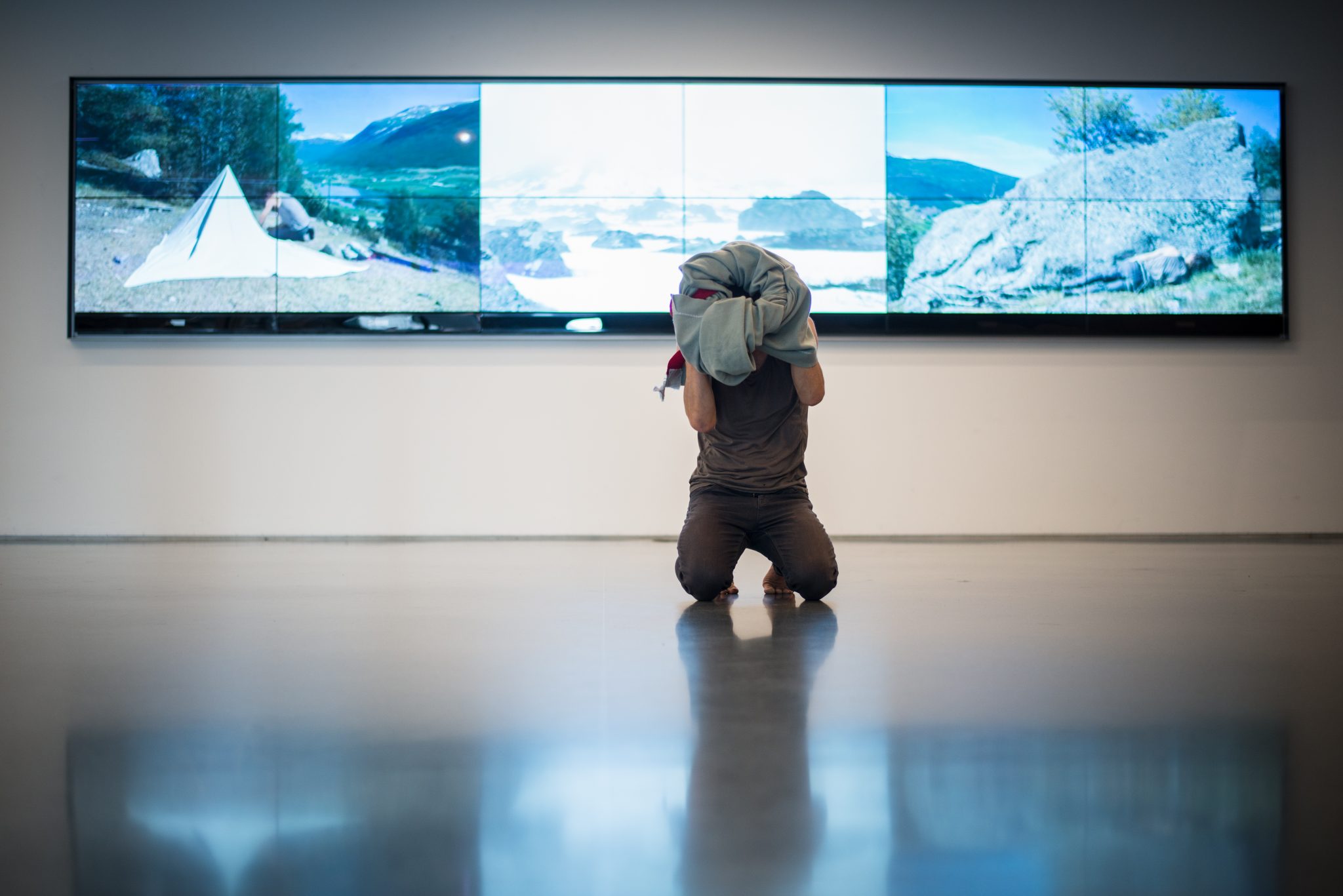 Lineage - BODYCARTOGRAPHY PROJECT