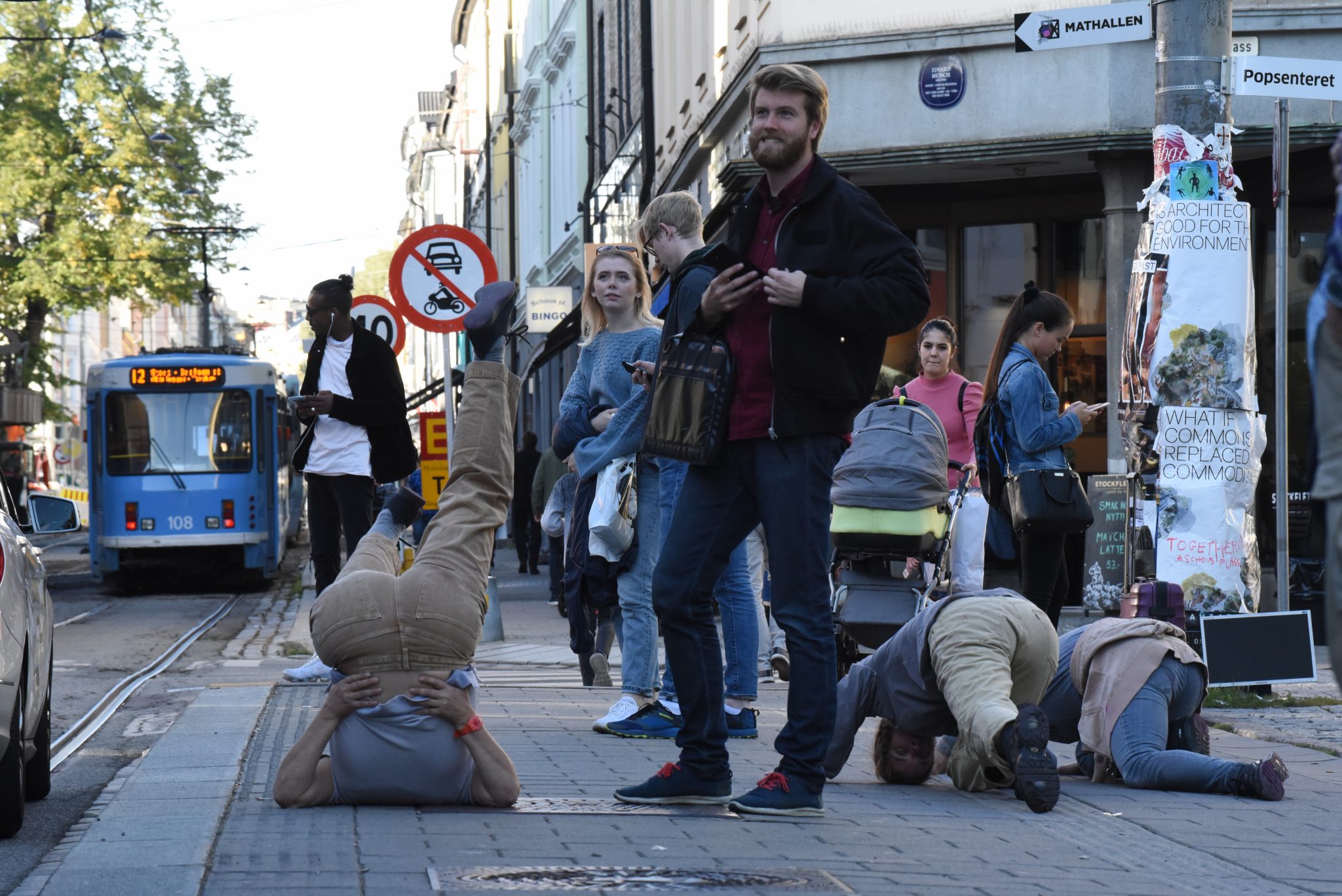 TOGETHERING - BODYCARTOGRAPHY PROJECT